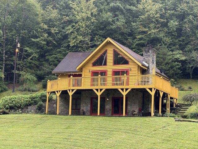 1040 Red Hill Rd, Livingston, KY 40445