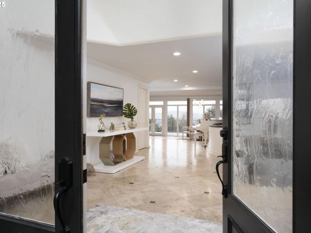 1040 sw myrtle dr