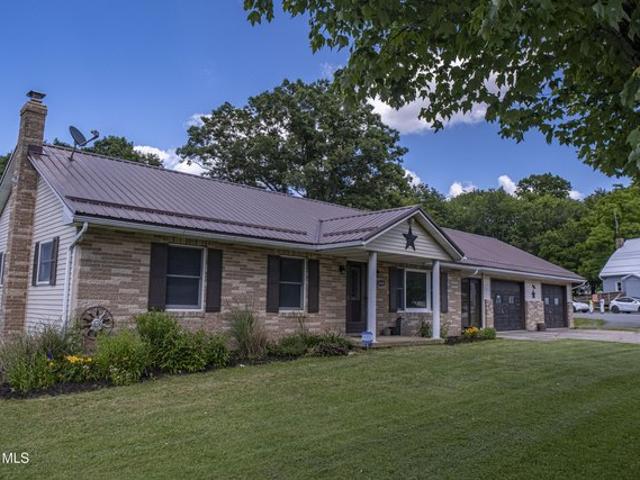 1040 Skyline Dr, Blandburg, PA 16619