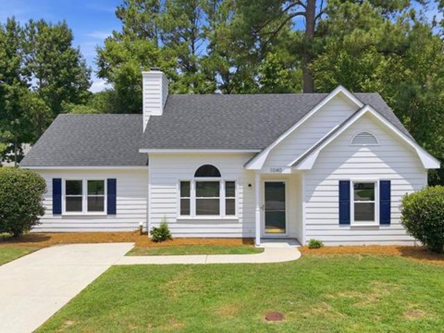 1040 Southbriar Dr, Rocky Mount, NC 27804