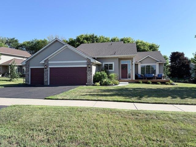 1040 th St NE, Saint Michael, MN 55376