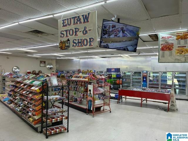 1040 Us Highway 43