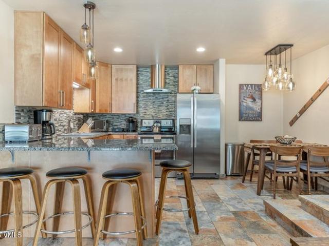 1040 Vail View Dr Unit 305, Vail, CO 81657