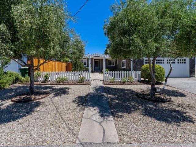 1040 Valley View St, Saint Helena, CA 94574