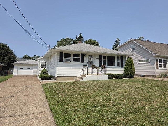 1040 W 36th St, Erie, PA 16508
