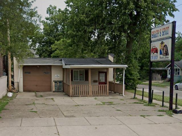 1040 W North Street