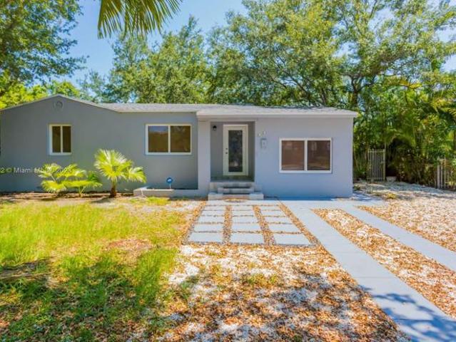 1040 123rd St NE, North Miami, FL 33161
