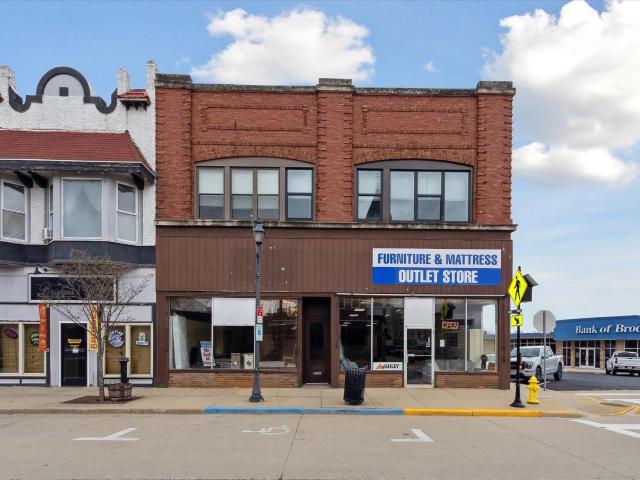 1040 1st Center Avenue