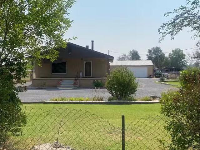 1040 28th Ln, Pueblo, CO 81006 MLS 225487