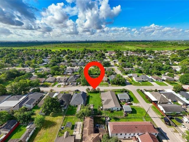 10410 Munn St, Houston, TX 77029