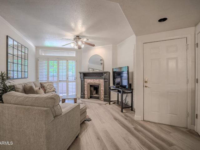 10410 n cave creek road # 1111
