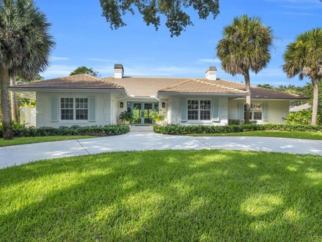 10410 SE Banyan Way, Tequesta, FL 33469