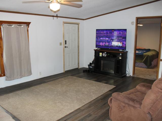 10411 W US Highway 20