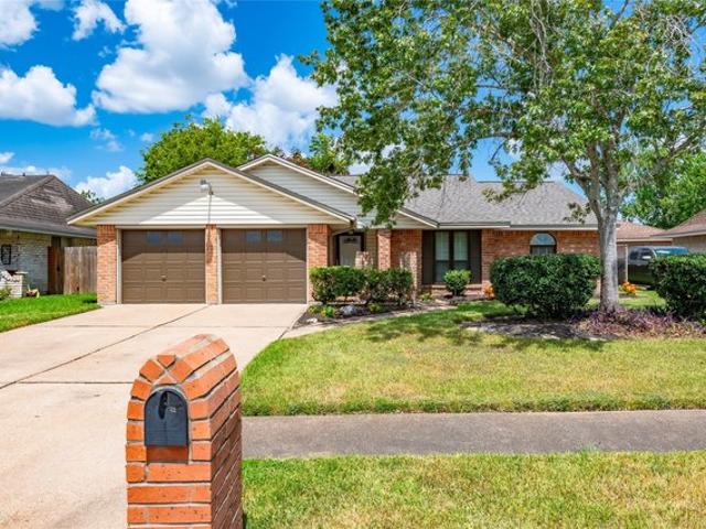 10411 Glenkirk Dr, Houston, TX 77089