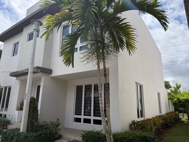 10412 NW 63rd Ter, Doral, FL 33178 | MLS #A11996 | Compass