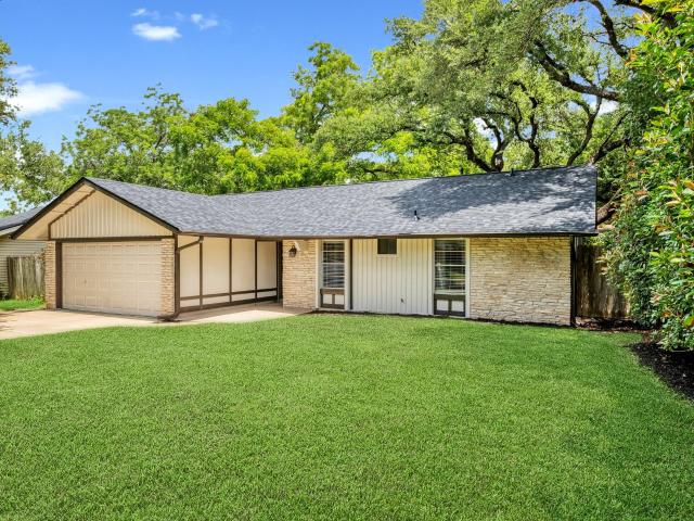 10417 Firethorn Ln