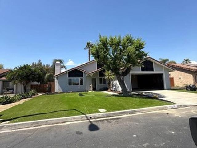 10416 Plaza Paseo Dr, Lakeside, CA 92040