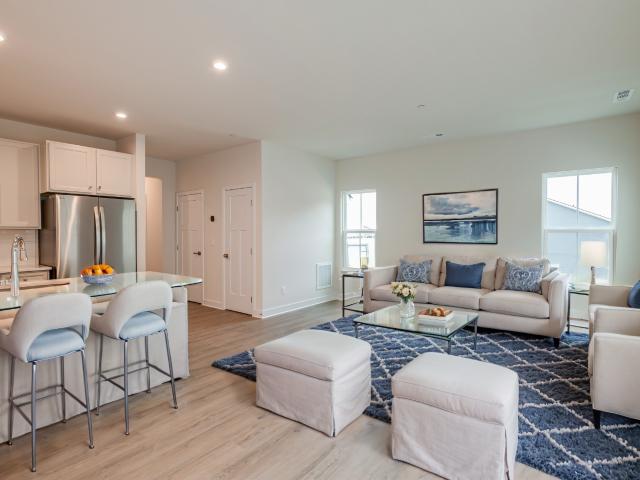 1041 Mountain View Dr