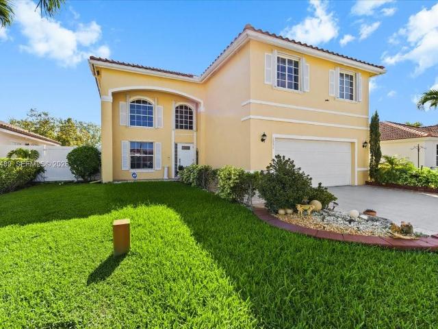 1041 NW 189th Ave, Pembroke Pines, FL 33029 | MLS #A11987