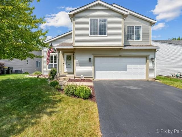 1041 Noelle Bnd, Lake in the Hills, IL 60156