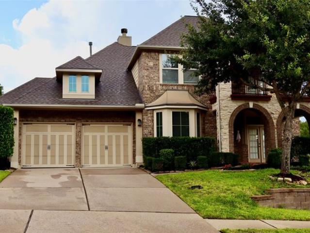 1041 Cedar Forest Dr, Conroe, TX 77384