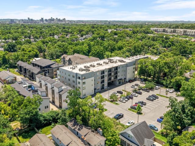 1041 E Trinity Ln # 315