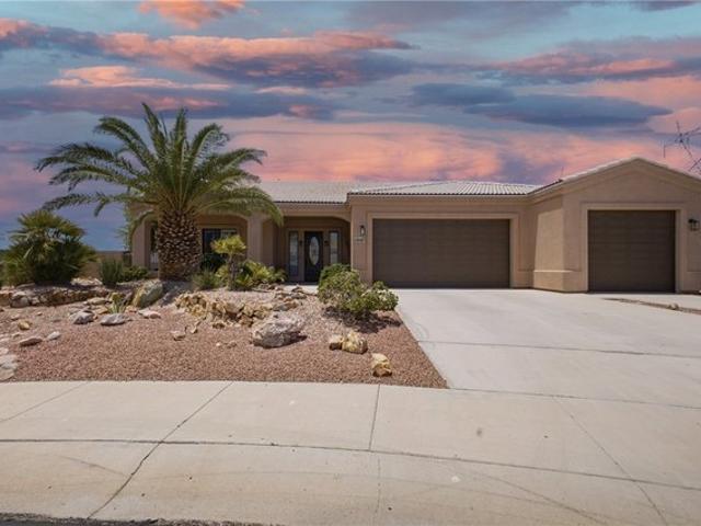 1041 Heritage Dr, Bullhead City, AZ 86429