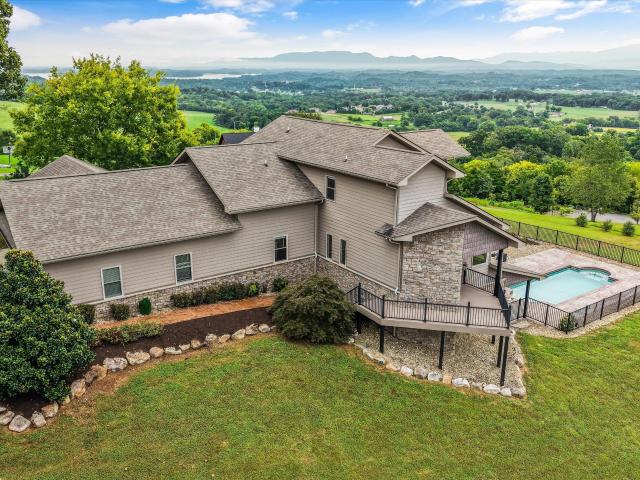 1041 Hilltop Lane
