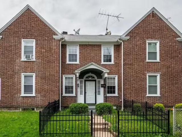 1041 Ironside Road 1 1041 Ironside Rd #1