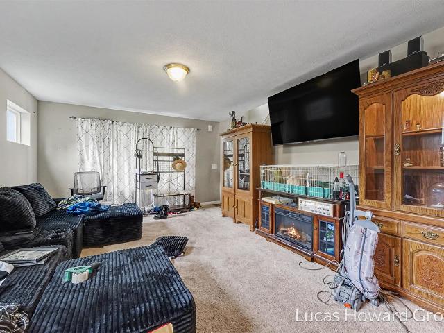 1041 Sunfield Dr Drive