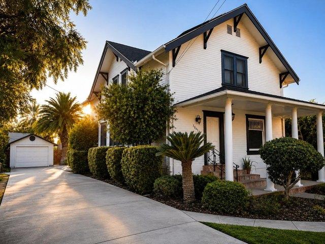 1041 S Kaweah Ave, Exeter, CA 93221