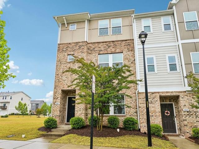 1041 Salt Glaze Ln, Cary, NC 27519