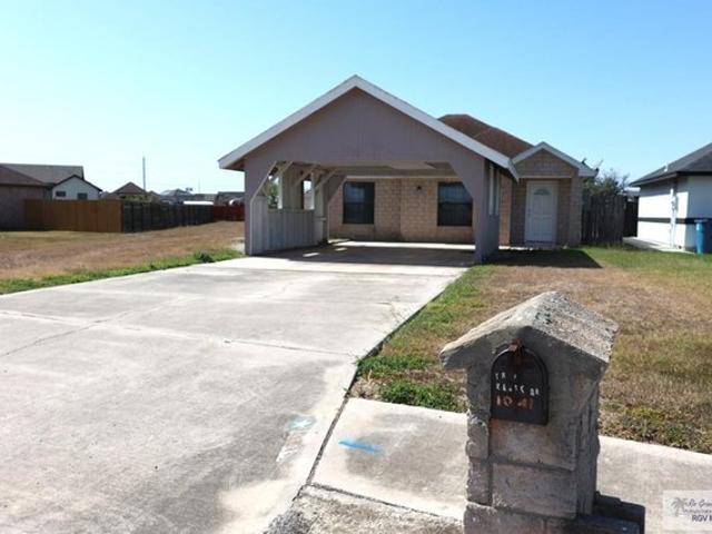 1041 Paso Dr, Los Fresnos, TX 78566