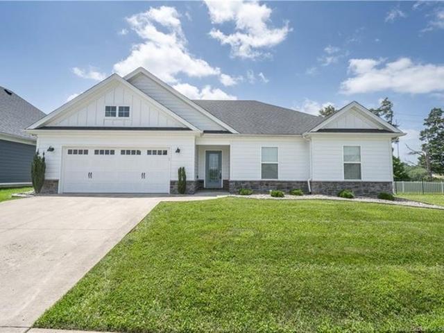 1041 Villas Ct, Greenville, IN 47124