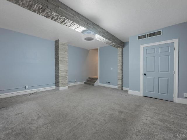 1041 Vine Street