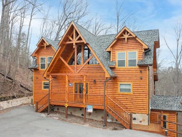 1041 Vista Dr, Gatlinburg, TN 37738