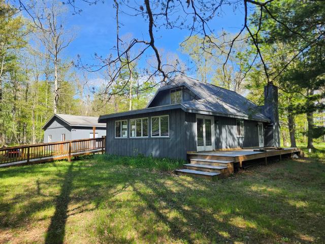 1041 Wolf Lake Drive