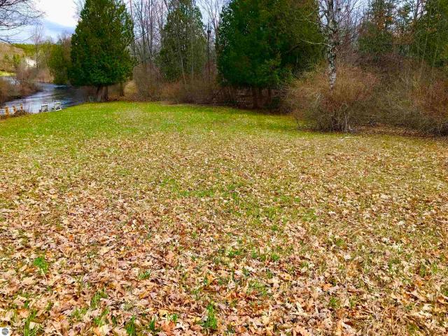1041 & 1043 Bonanza Lane