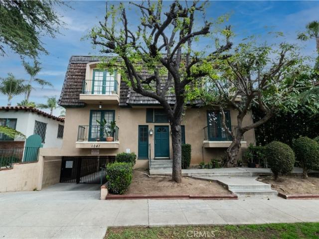 1041 9th St, Santa Monica, CA 90403 | MLS #SR26048 | Compass