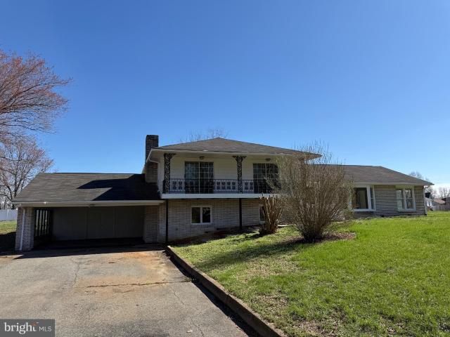 10421 Tidewater Trail, Fredericksburg, VA 22408 | MLS #VASP2041 | Compass
