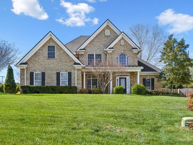 10421 Laurel Pointe Ln, Knoxville, TN 37931