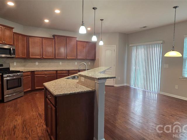 10427 Paisley Abbey Lane