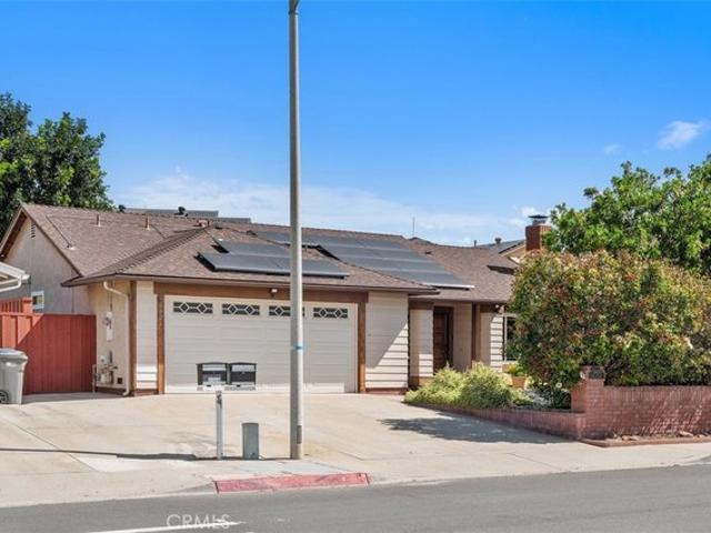 10424 2nd St, Santee, CA 92071