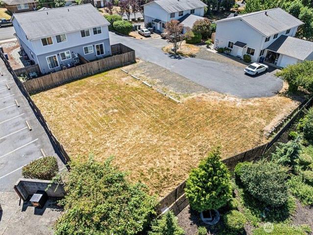 1042 Hanford Ave, Bremerton, WA 98310
