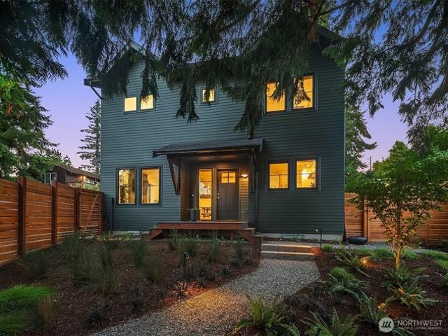 1042 st Ave SW Unit B, Seattle, WA 98146