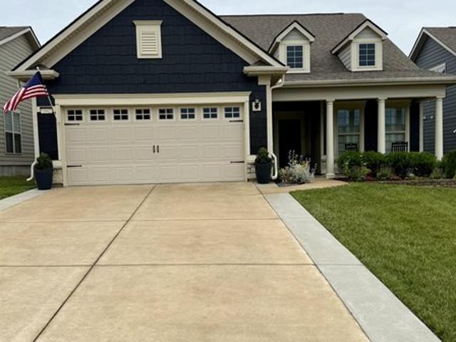 1042 Sumner Grv, Spring Hill, TN 37174