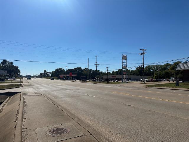 1042 W Commerce St, Buffalo, TX 75831 | MLS #981980 | Compass