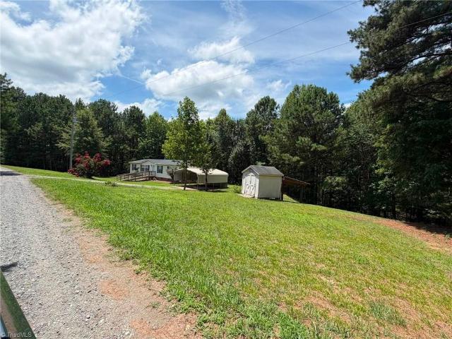 1042 Wells Creek Road