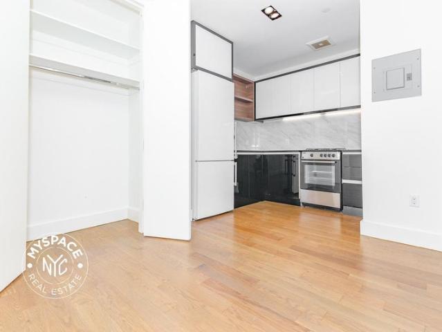 #1042 2Bed | 1Bath | Lux Building