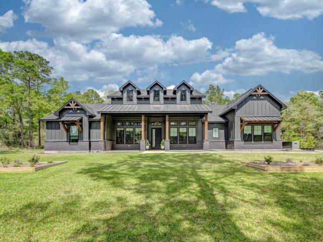 10433 Wagon Pass Trl, Willis, TX 77378 | MLS #38464 | Compass